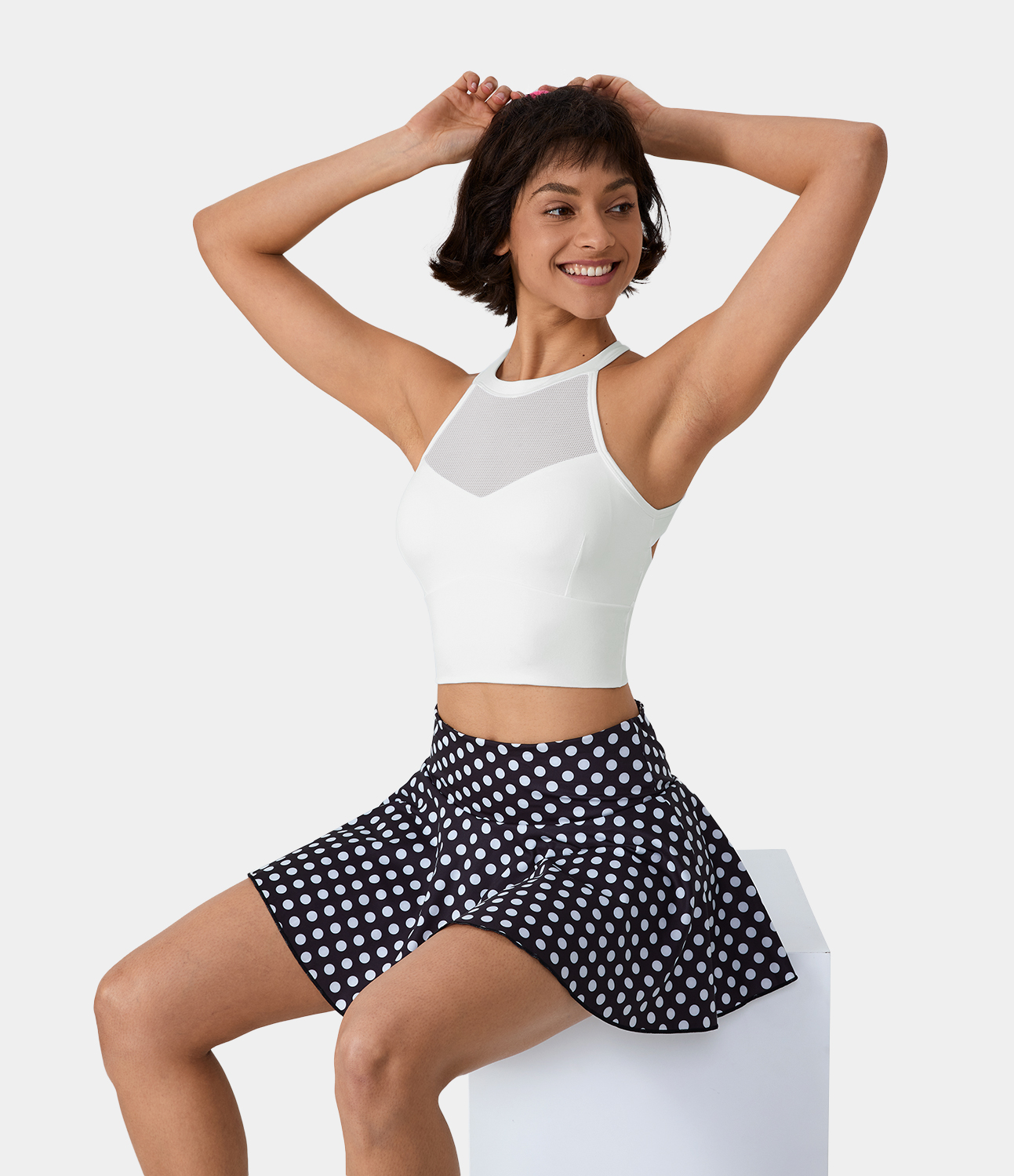 Womens Low Support Halter Neck Contrast Mesh Backless Twisted Sports Bra Halara